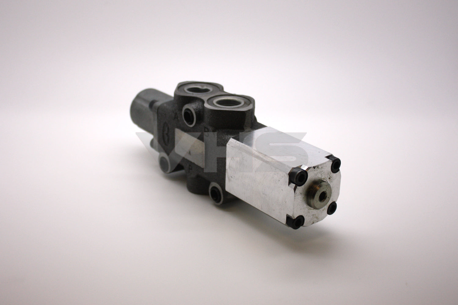 Walvoil 3 Port Pilot Operated Diverter 1/2" 2 Position Spring Return ...